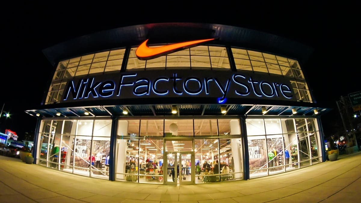 StockX LLC Responds to Nike After it Denounced it for Violating its ...